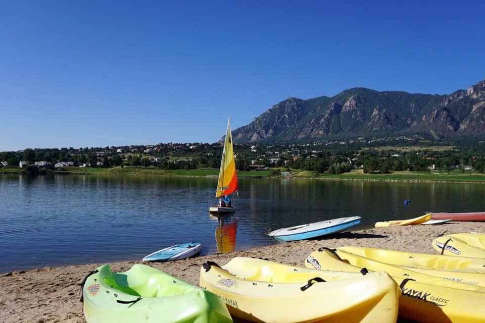 9 Best Wellness Retreats & Resorts In Colorado 2025 - Retreat Pundit